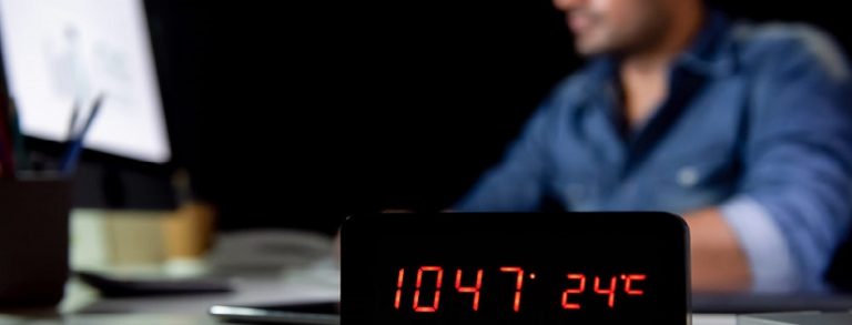 Aturan Jam Kerja, Shift, Lembur, dan Cuti Menurut Undang-undang