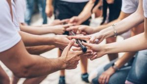 Pengertian Team Building dan 30 Contoh Aktivitasnya