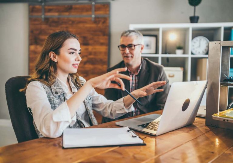 Peer Mentoring: Arti, Manfaat, Langkah, dan Contohnya