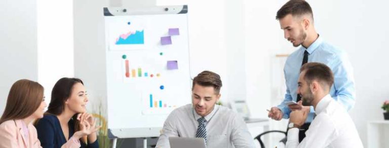 10 Tips Membangun Manajemen Tim di Lingkungan Kerja