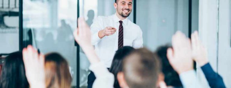 8 Rekomendasi HR Training untuk Tim SDM