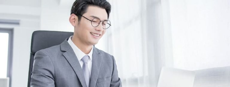 10 Syarat Kerja di Bank dan Keterampilan yang Dibutuhkan