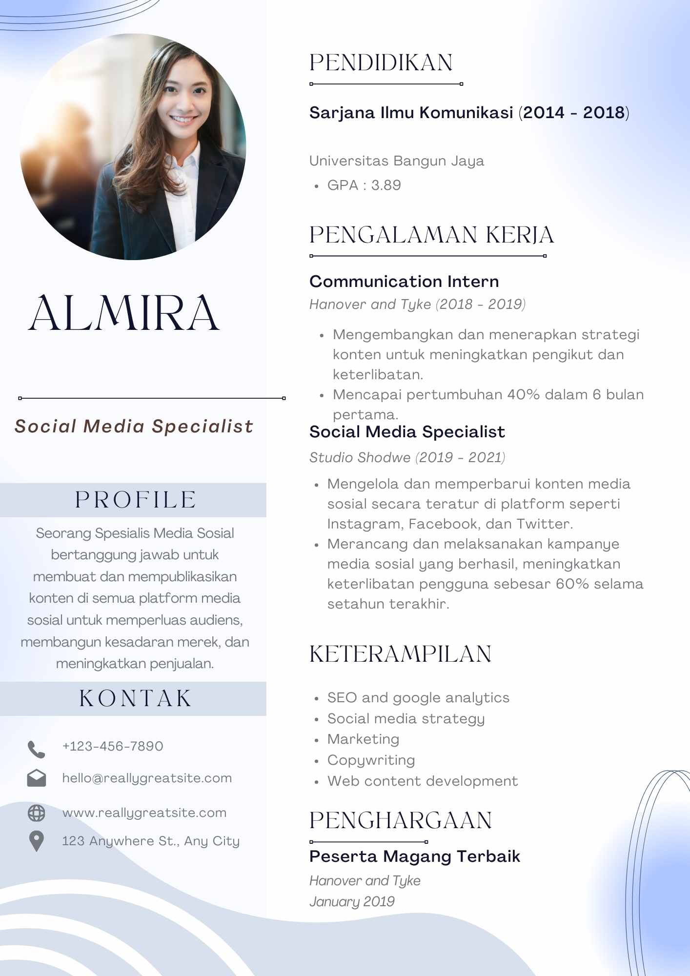 Contoh CV Sosmed Specialist Lengkap dengan Cara Membuatnya