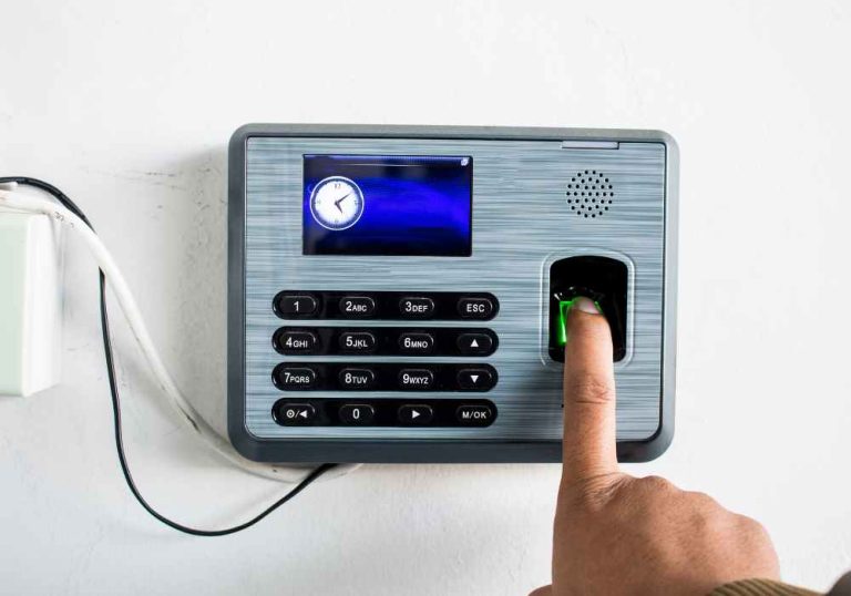 16 Mesin Absensi Terbaik untuk Tingkatkan Efisiensi