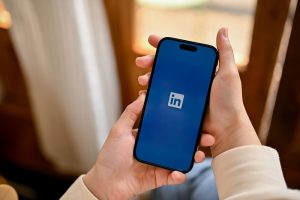 7 Cara Membuat LinkedIn Profile yang Menarik dan Dilirik HRD