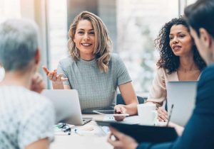 Branch Manager: Arti, Tugas, Gaji, dan Skill yang Dibutuhkan