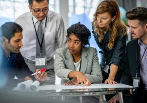 Person In Charge: Arti, Tugas, Skill Penting, dan Contohnya