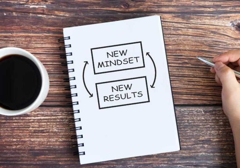 Fixed Mindset, Apa Perbedaannya dengan Growth Mindset?