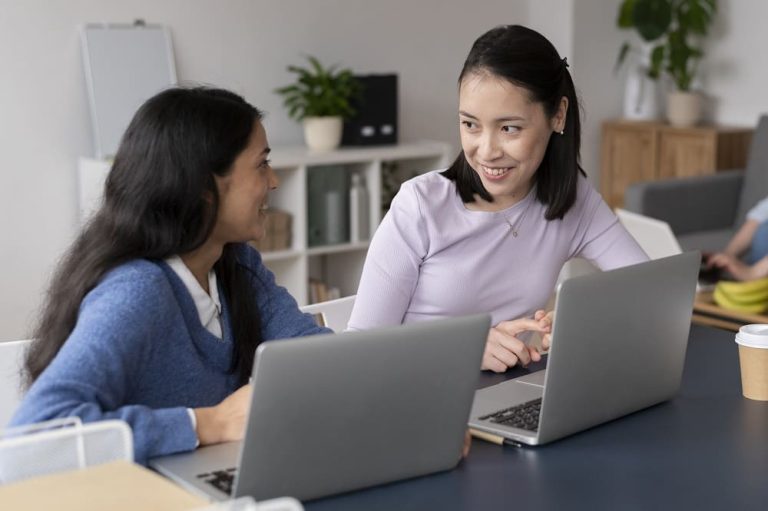 Job Sharing: Pengertian, Cara Kerja, Jenis, dan Tips agar Efektif