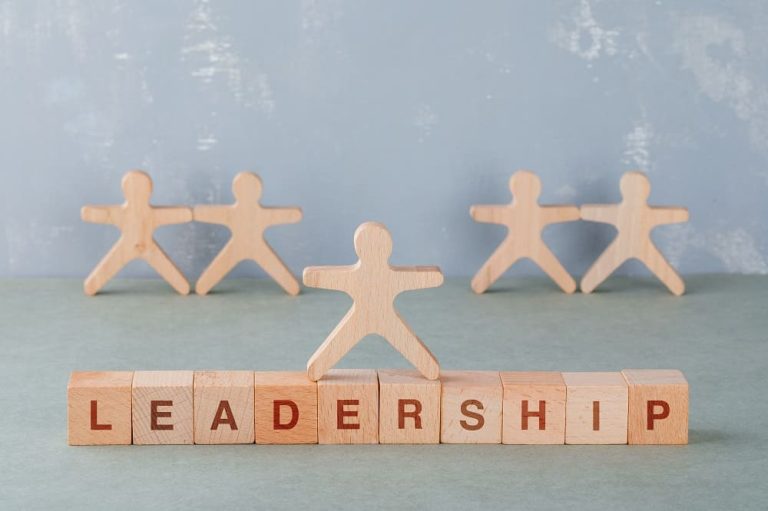 Achievement-Oriented Leadership: Karakteristik dan Tipsnya