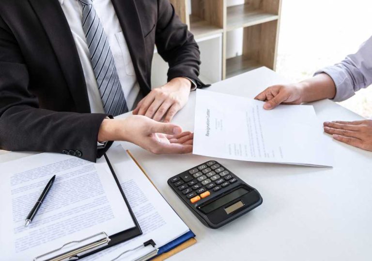 Karyawan Mau Resign? Ini Cara Menghadapi dan Tipsnya