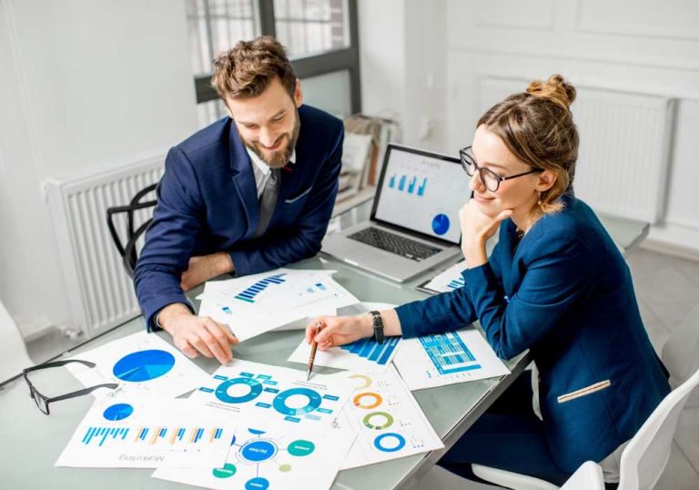 Top Management: Posisi, Peran, Pengaruh, dan Tantangannya