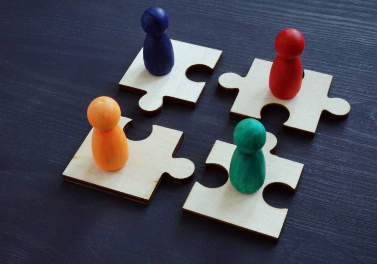20 Contoh Ice Breaker Games & Manfaatnya di Lingkungan Kerja - Gajihub Blog