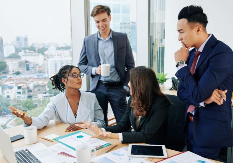 15 Contoh OKR Tim Keuangan, Manfaat, dan Cara Menetapkannya