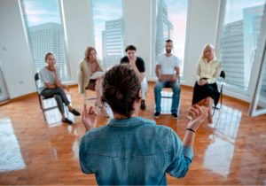 Management Development Program: Manfaat, Tips, dan Contoh - Gajihub Blog