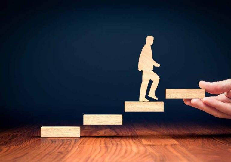 Management Development Program: Manfaat, Tips, dan Contoh - Gajihub Blog