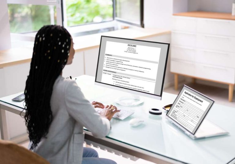 Contoh dan Tips Mencantumkan Referensi di Dalam CV - Gajihub Blog