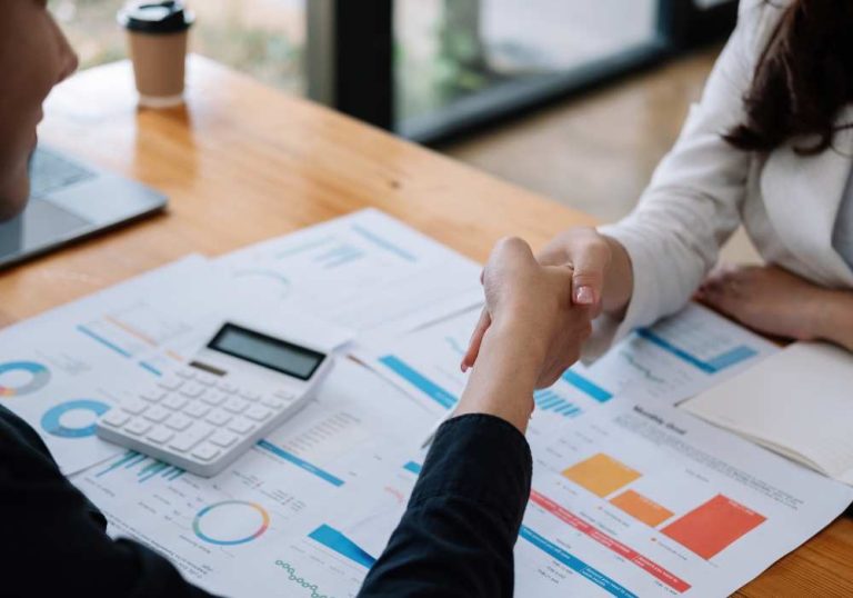 10 Skill Negosiasi Penting, Manfaat, dan Tips Meningkatkannya - Gajihub ...