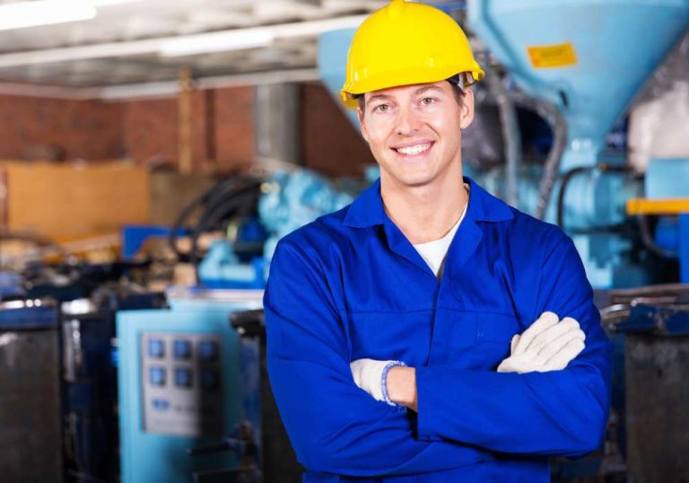 Blue Collar: Arti, Contoh, Skill, dan Bedanya dengan White Collar - Gajihub Blog
